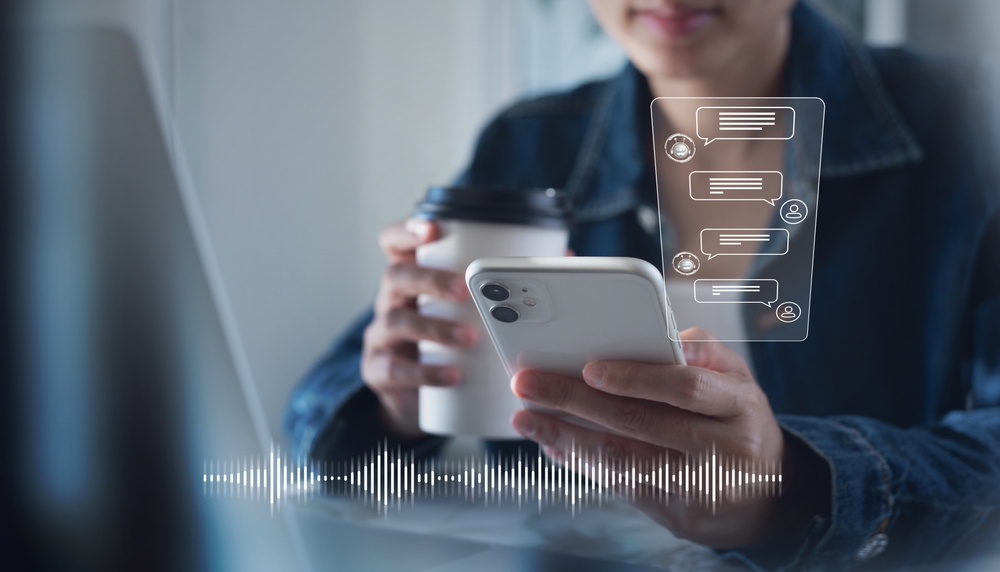 Nuevos teléfonos con IA llegan al Perú | Conexión ESAN